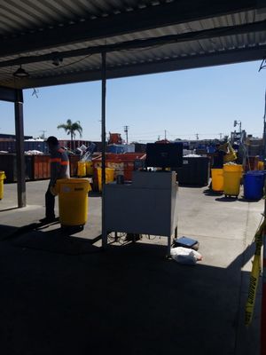 OC RECYCLING - Updated July 2024 - 128 Photos & 220 Reviews - 1601 E ...