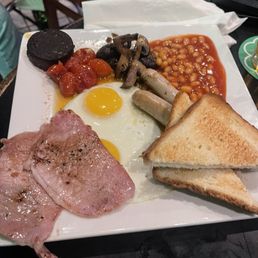 CALLAHAN’S PUB & GRILLE - Updated October 2025 - 130 Photos & 190 ...