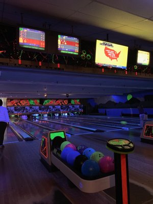 THE BOWLING BARN - 106 Photos & 225 Reviews - 40625 Big Bear Blvd, Big ...