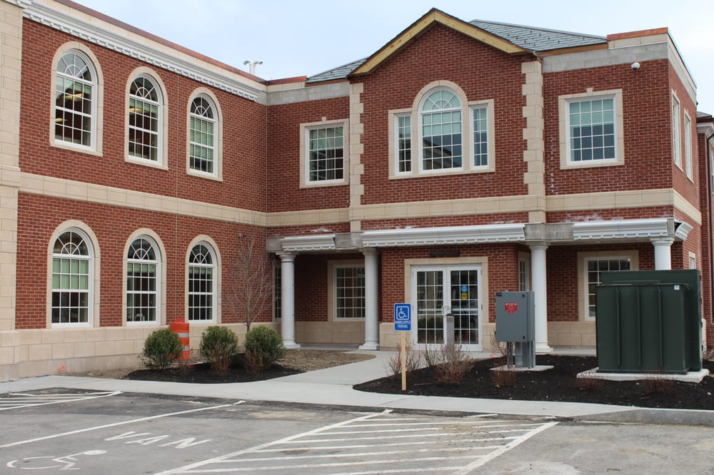 NEEDHAM BANK - Updated October 2025 - 24 Reviews - 1063 Great Plain Ave ...