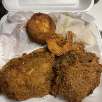 MR CHARLES CHICKEN AND FISH UPTOWN - Updated January 2026 - 92 Photos ...