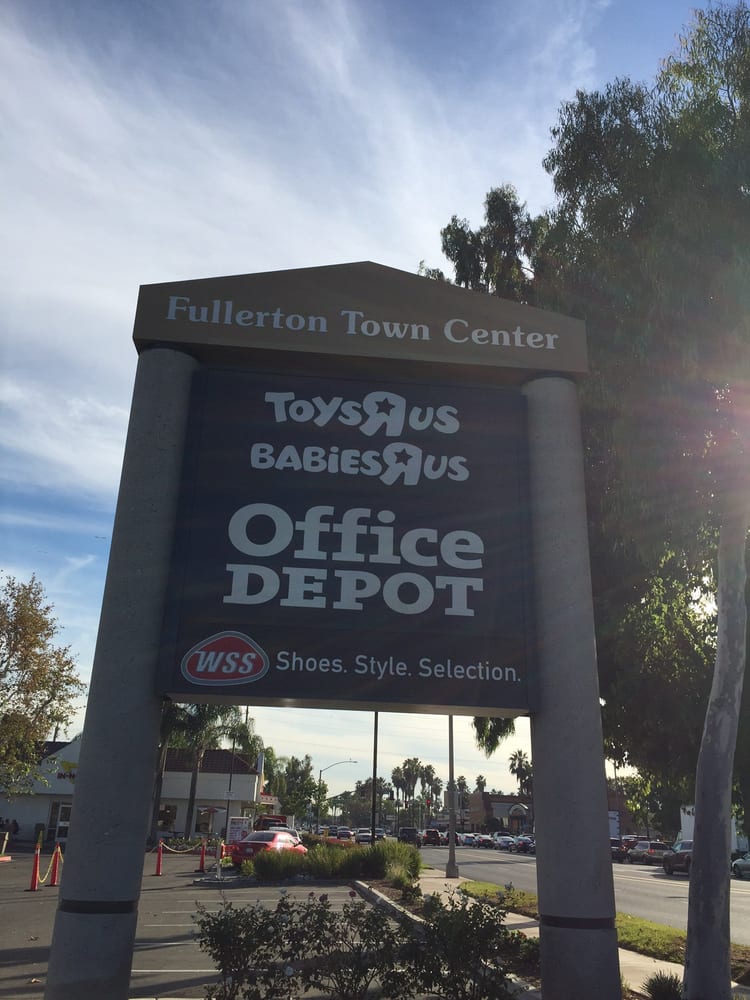 FULLERTON TOWN CENTER - 10 Photos - 1100 S Harbor Blvd, Fullerton, CA ...
