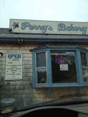 PERRY’S BAKERY - Updated August 2025 - 17 Reviews - 1037 Main Rd ...
