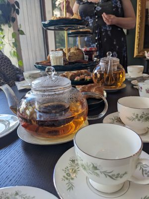 THE QUEEN’S LIBRARY TEA ROOM - 14 Photos - 21 W Main St, Richmond ...