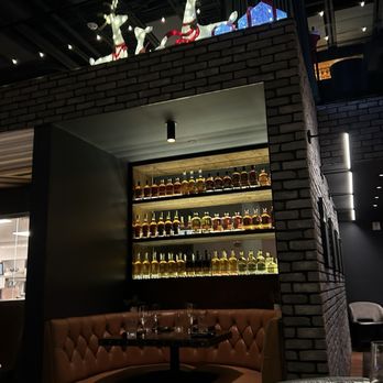 WARREN - NAPLES - Updated January 2026 - 139 Photos & 103 Reviews - 111 ...