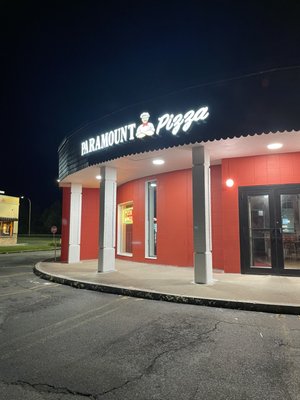 PARAMOUNT PIZZA SLICES - Updated December 2025 - 11 Photos & 29 Reviews ...