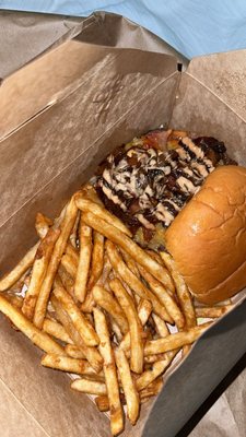 POUNDS - Updated December 2025 - 139 Photos & 149 Reviews - 6 Broadway ...