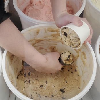 MOO MOO’S CREAMERY - Updated October 2025 - 395 Photos & 381 Reviews ...