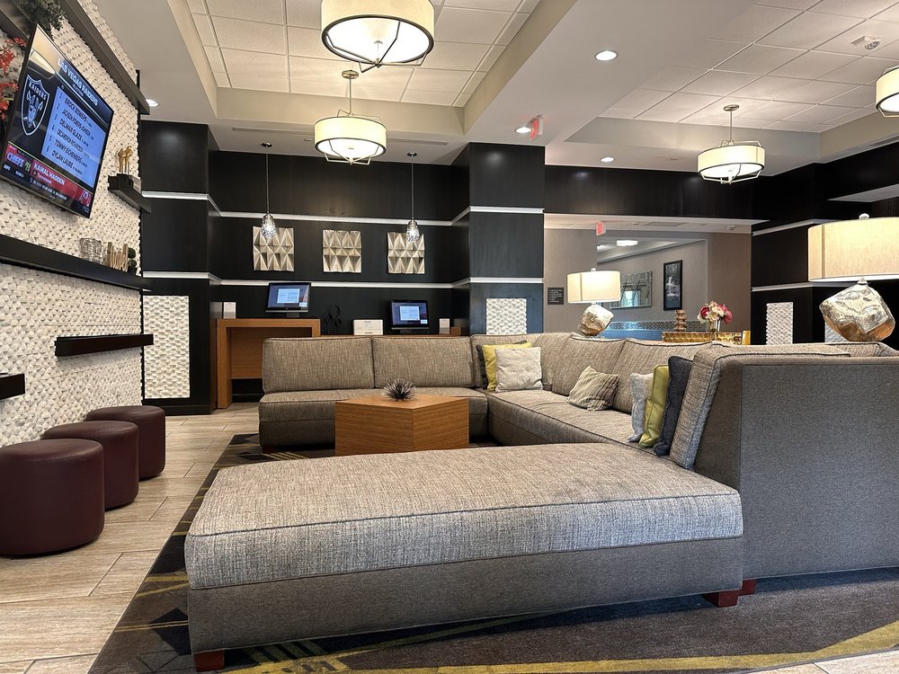 DRURY INN & SUITES HUNTSVILLE AT THE SPACE & ROCKET CENTER - Updated ...