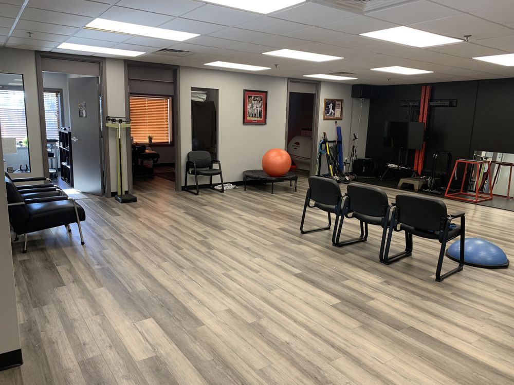 ACCELERATED PERFORMANCE CLINIC - Updated October 2025 - 18 Photos - 7108 Ohms Ln, Edina ...