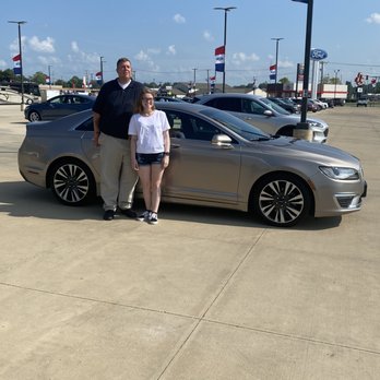 BOB RIDINGS - Updated October 2025 - 28 Photos & 27 Reviews - 931 W ...