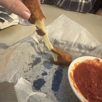 TUNE INN - Updated December 2025 - 362 Photos & 570 Reviews - 331 ...