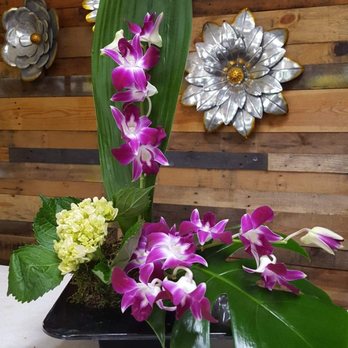 ROMULUS FLOWERS & GIFTS - Updated July 2025 - 39 Photos - 7563 Merriman ...