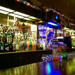 RICHARD’S BAR - 101 Photos & 314 Reviews - Dive Bars - 491 N Milwaukee ...