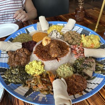 EATOPIA EATERY - Updated October 2025 - 199 Photos & 61 Reviews - 1301 ...