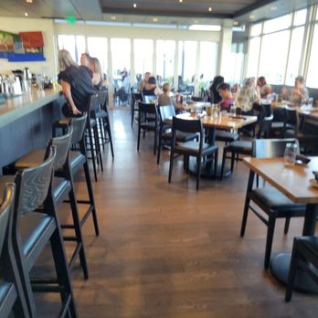 METROPOLITAN TAVERN - 227 Photos & 145 Reviews - 1021 NE Grand Ave ...