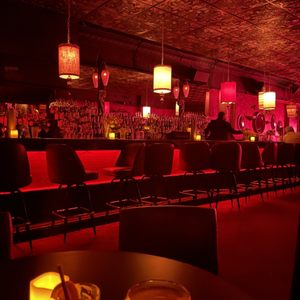 GREEN LADY LOUNGE - 260 Photos & 413 Reviews - Lounges - 1809 Grand ...