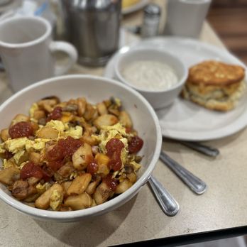 THE BIG BISCUIT - Updated July 2025 - 184 Photos & 218 Reviews - 2920 S ...