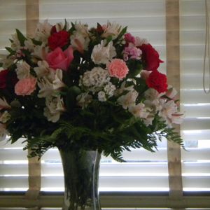 ROSE 4 U FLORIST - 116 N 11th St, Philadelphia, Pennsylvania - Florists ...