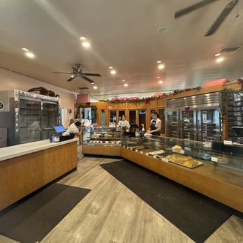 PETERS’ BAKERY - Updated June 2025 - 2048 Photos & 2546 Reviews - 3108 ...