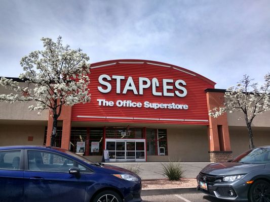 STAPLES - Updated December 2025 - 13 Photos & 15 Reviews - 245 Red ...