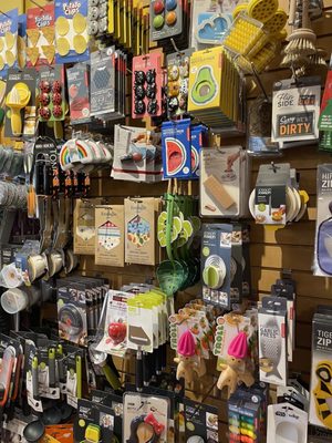 PAPER SKYSCRAPER - 182 Photos & 258 Reviews - 330 East Blvd, Charlotte ...