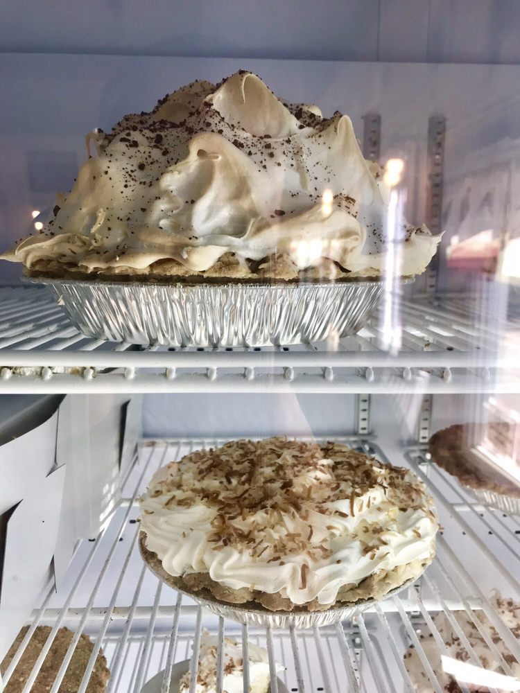 RED BARN CAFE - 122 Photos & 137 Reviews - Breakfast & Brunch - 107 W ...