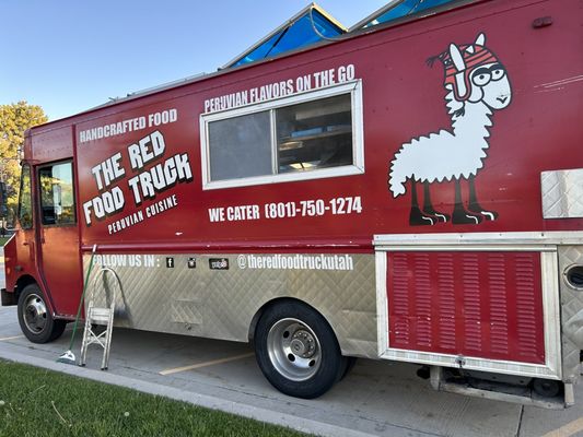 THE RED FOOD TRUCK - Updated November 2024 - 53 Photos & 112 Reviews ...