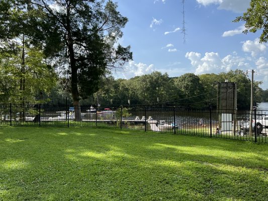 ELLIE RAY’S RV RESORT & LOUNGE - Updated August 2025 - 45 Photos & 50 ...