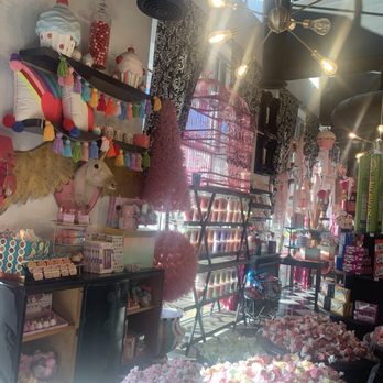 PINKITZEL - Updated December 2025 - 375 Photos & 200 Reviews - 150 N Ek ...