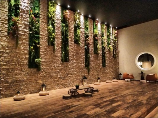 GO PLACE - Updated September 2025 - 710 Photos & 124 Reviews - 3275 ...