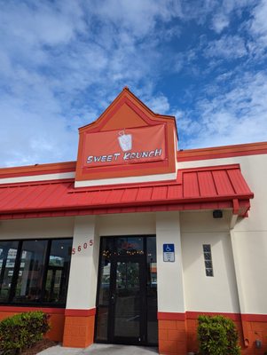 SWEET KRUNCH - Updated July 2024 - 62 Photos & 77 Reviews - 5605 ...