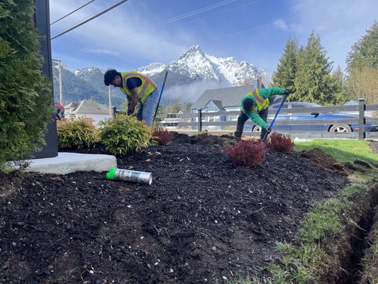 THUNDER LANDSCAPING - Updated July 2025 - 128 Photos - Burlington ...