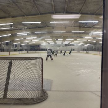 OAK PARK ICE SKATING ARENA - Updated September 2025 - 51 Photos & 31 ...