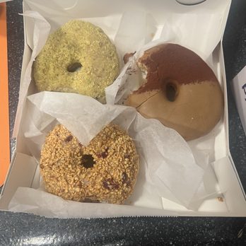 OLD FERRY DONUT - Updated March 2025 - 762 Photos & 222 Reviews - 704 W ...