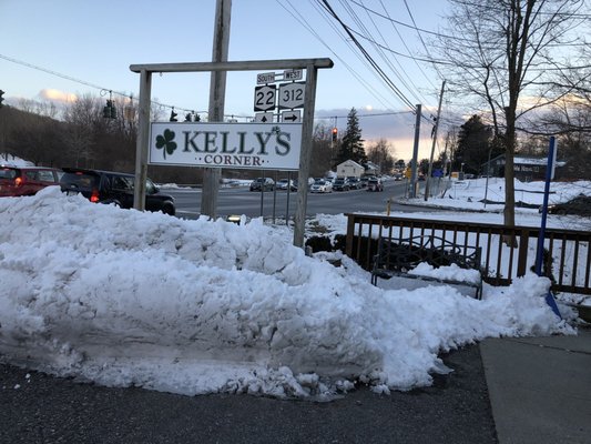 KELLY’S CORNER - 98 Photos & 105 Reviews - American (Traditional ...