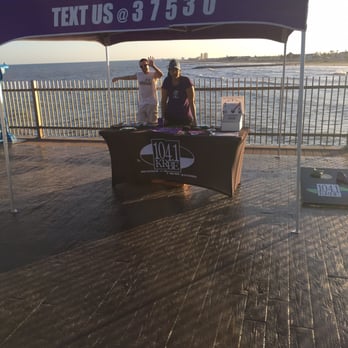 KRBE FM 104.1 - Updated October 2025 - 14 Photos & 14 Reviews - 9801 ...