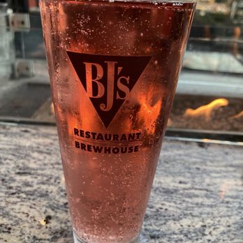 BJ’S RESTAURANT & BREWHOUSE - Updated January 2025 - 1244 Photos & 1560 ...