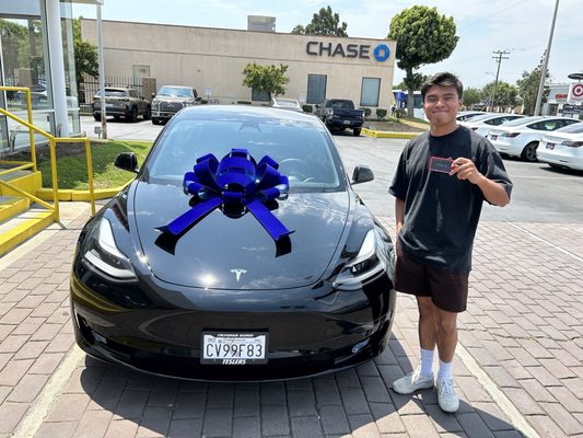 CALIFORNIA BEEMERS TESLERS - Updated January 2026 - 828 Photos & 1410 ...