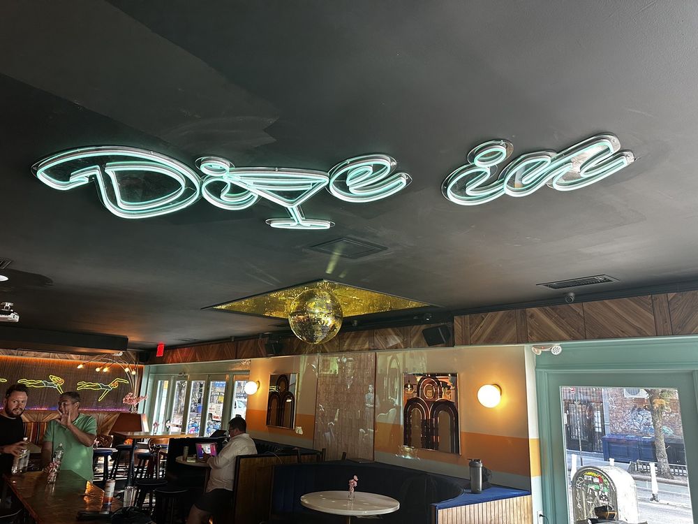 MOTEL NO TELL - 27 Photos & 12 Reviews - 210 Avenue A, New York, New ...