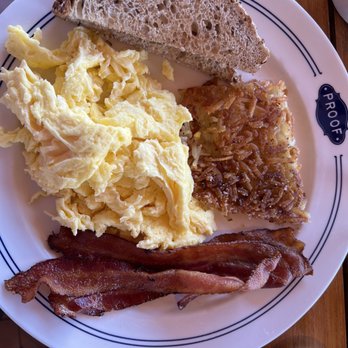 PROOF - 594 Photos & 304 Reviews - 10600 E Crescent Moon Dr, Scottsdale ...