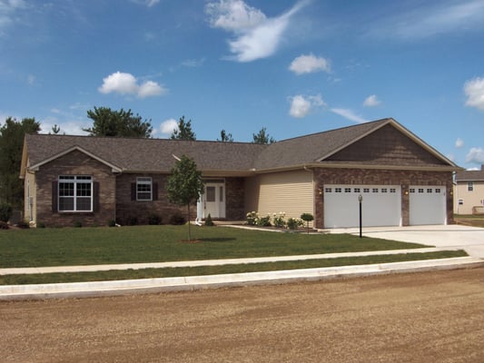 HOMEWAY HOMES - Updated October 2025 - 18 Photos - 140 E Martin Dr ...