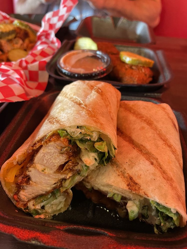 MAIN BIRD HOT CHICKEN - Updated July 2024 - 33 Photos & 33 Reviews ...