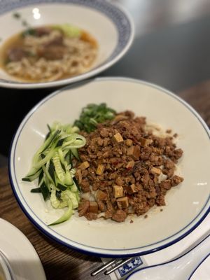 LUCKY NOODLE - Updated August 2024 - 806 Photos & 371 Reviews - 6120 W ...