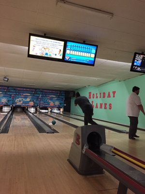 HOLIDAY LANES - Updated June 2025 - 12 Reviews - 4589 E Broad St ...