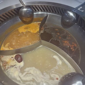 QIAO LIN HOTPOT - CHICAGO DOWNTOWN - Updated February 2025 - 176 Photos ...
