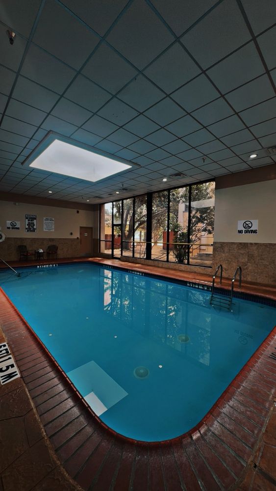 RADISSON HOTEL FORT WORTH NORTH-FOSSIL CREEK - Updated June 2026 - 65 ...