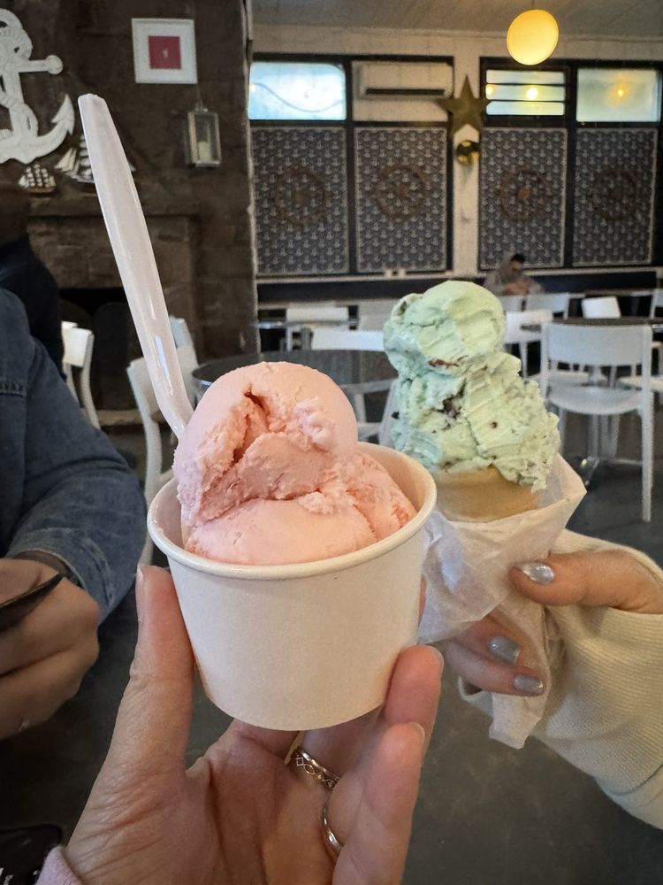 BOATHOUSE CAFE - Updated August 2025 - 148 Photos & 82 Reviews - 350 ...