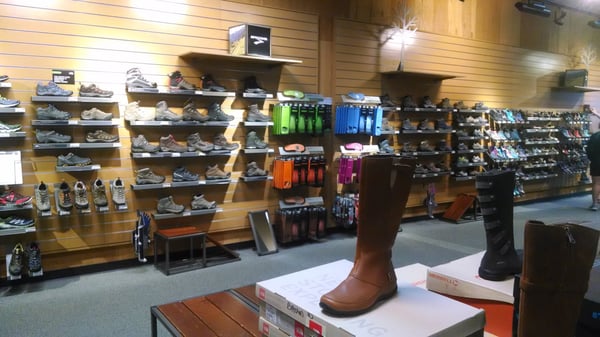 REI - Updated December 2025 - 13 Photos & 34 Reviews - 4291 The Cir At ...