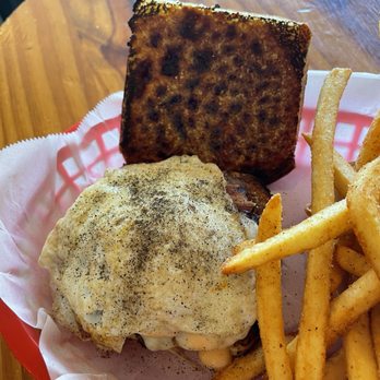 PARADISE VALLEY BURGER - Updated April 2025 - 1241 Photos & 2013 ...